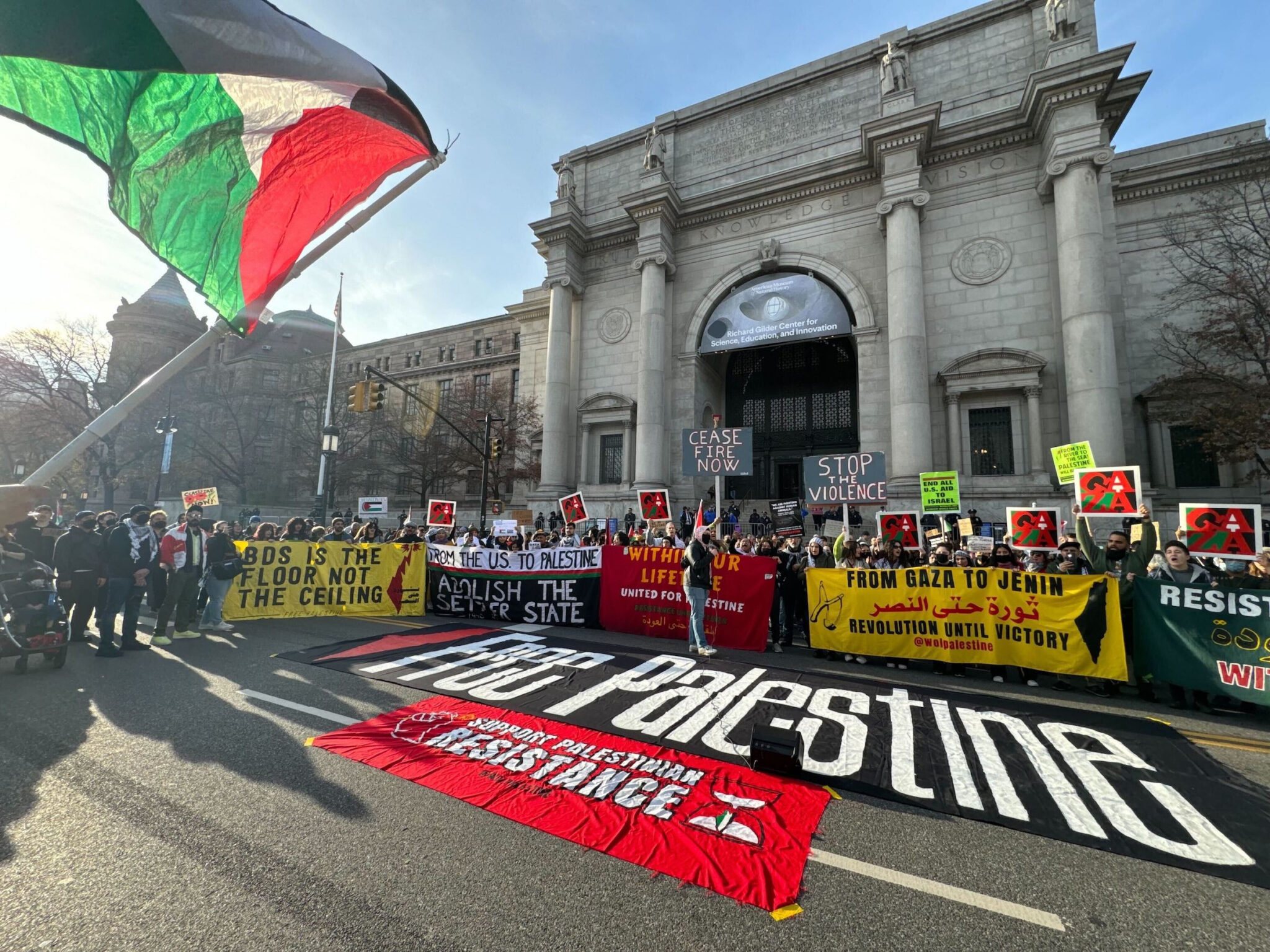 Pro-Palestine rallies and anti-colonial protests outside museum ...