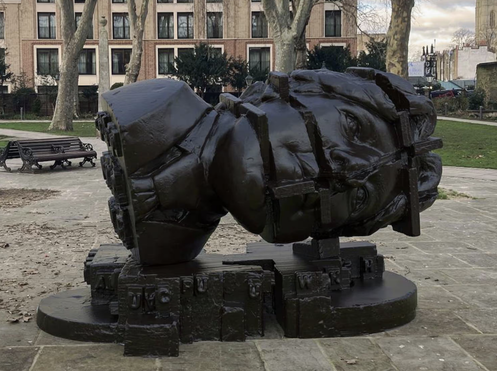 Oscar Wilde's Slated Statue Raises Eyebrows - ArtDog Istanbul